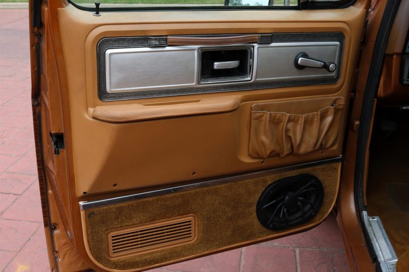 1979 Chevy Suburban Silverado (Estate) – Texas Trucks and Classics