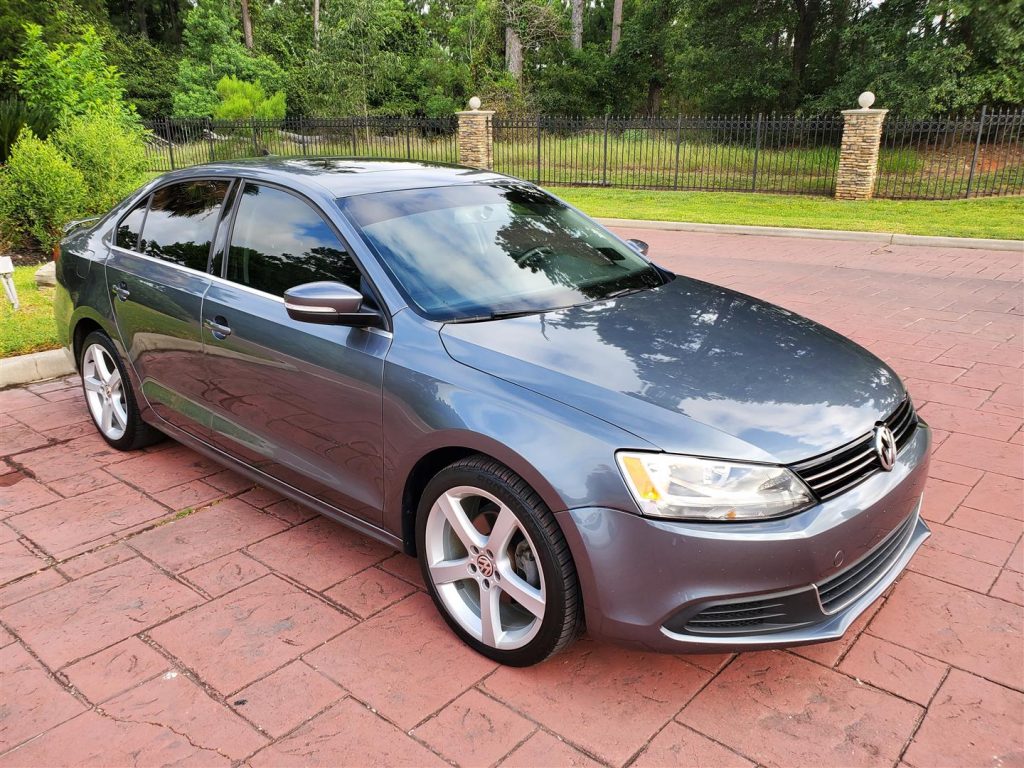 2013 Volkswagen Jetta TDI Sedan Premium – Texas Trucks and Classics