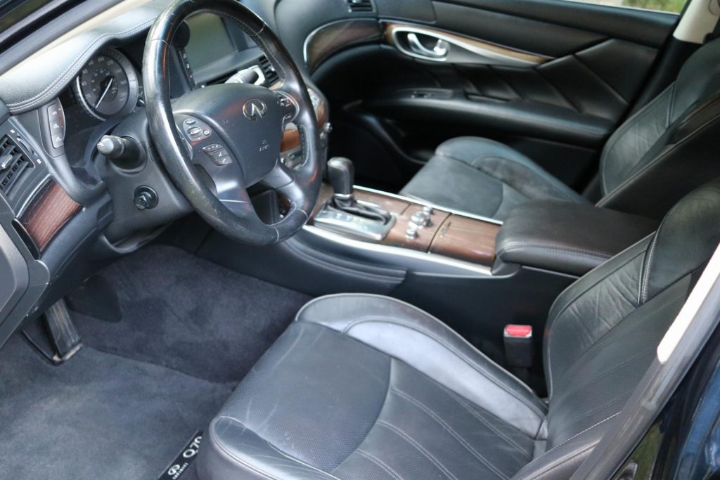 2015 Infiniti Q70L Sedan – Texas Trucks and Classics