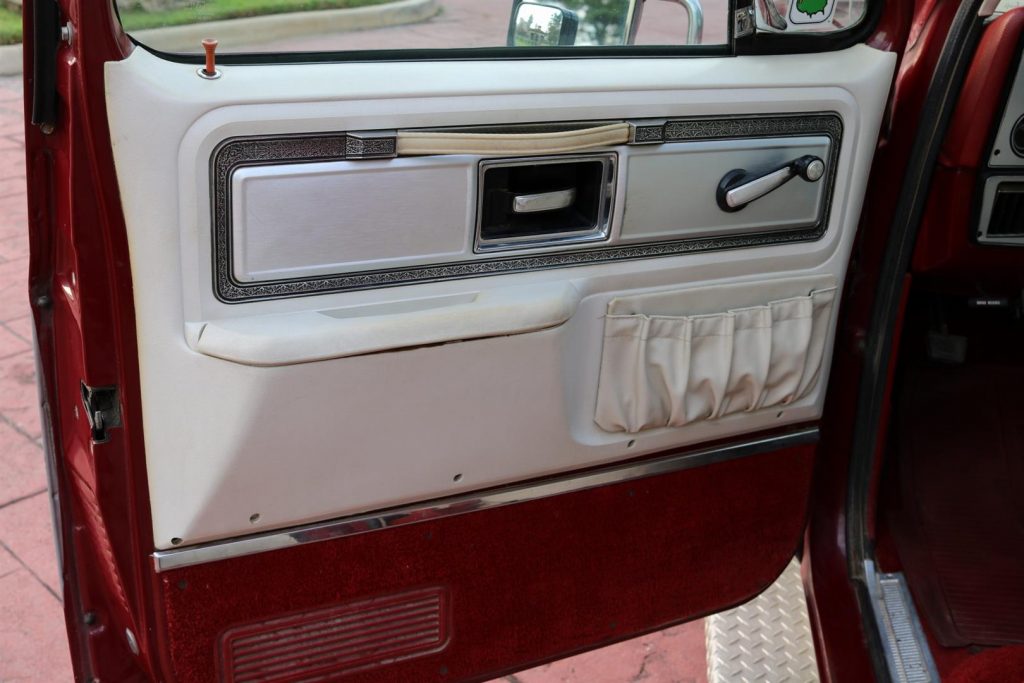 1979 Chevy Suburban Silverado – Texas Trucks and Classics