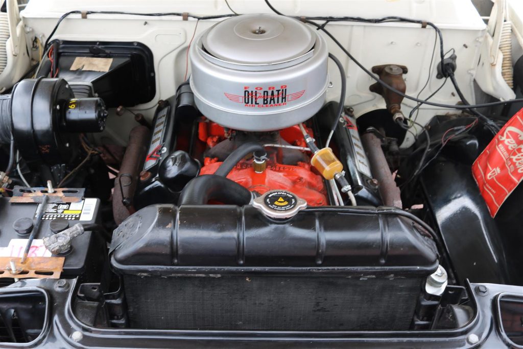 1955 Ford Fairlane Crown Victoria – Texas Trucks and Classics