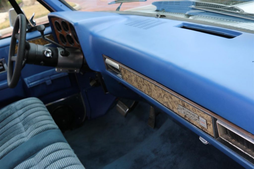 1981 GMC C1500 Sierra Classic RestoMod – Texas Trucks and Classics