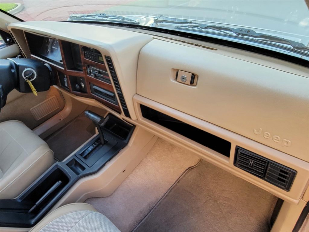 1995 Jeep Cherokee Country – Texas Trucks and Classics