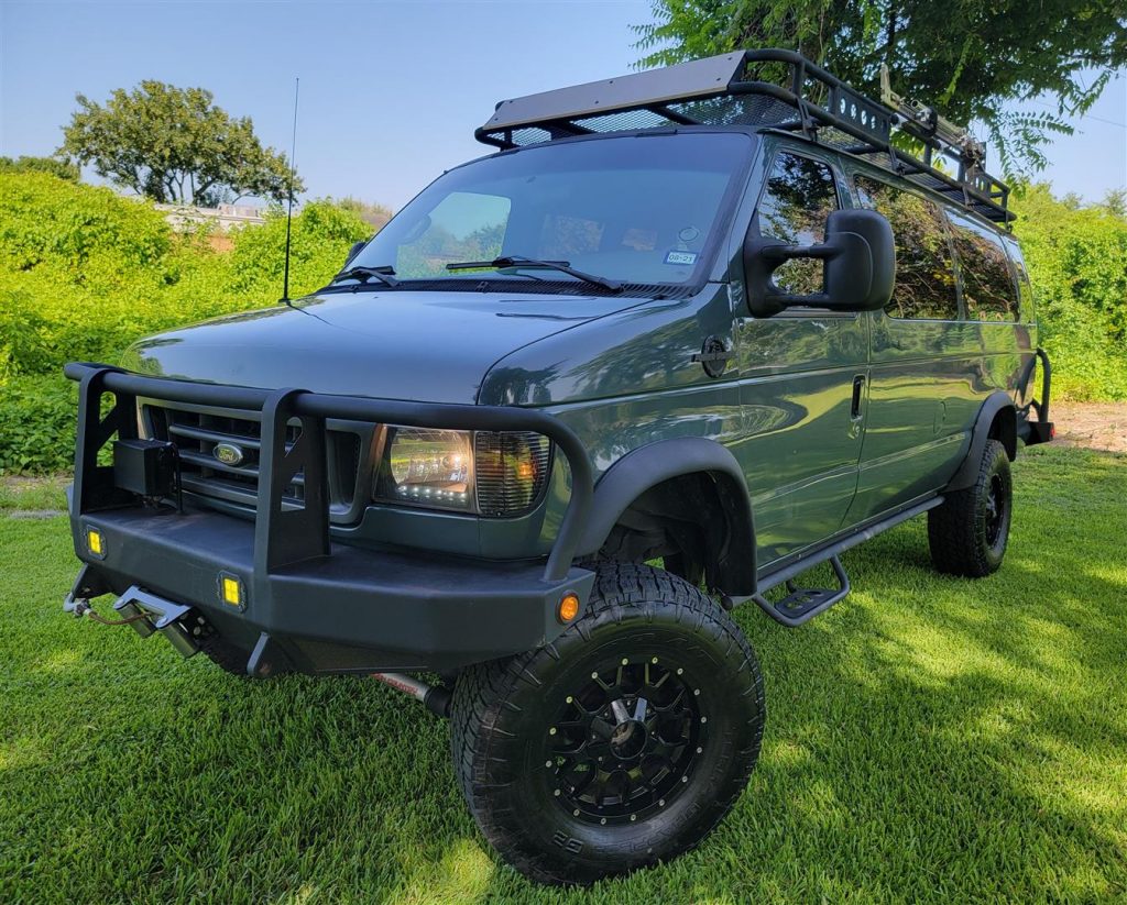 2002 Ford E350 EB Van (4×4) – Texas Trucks and Classics
