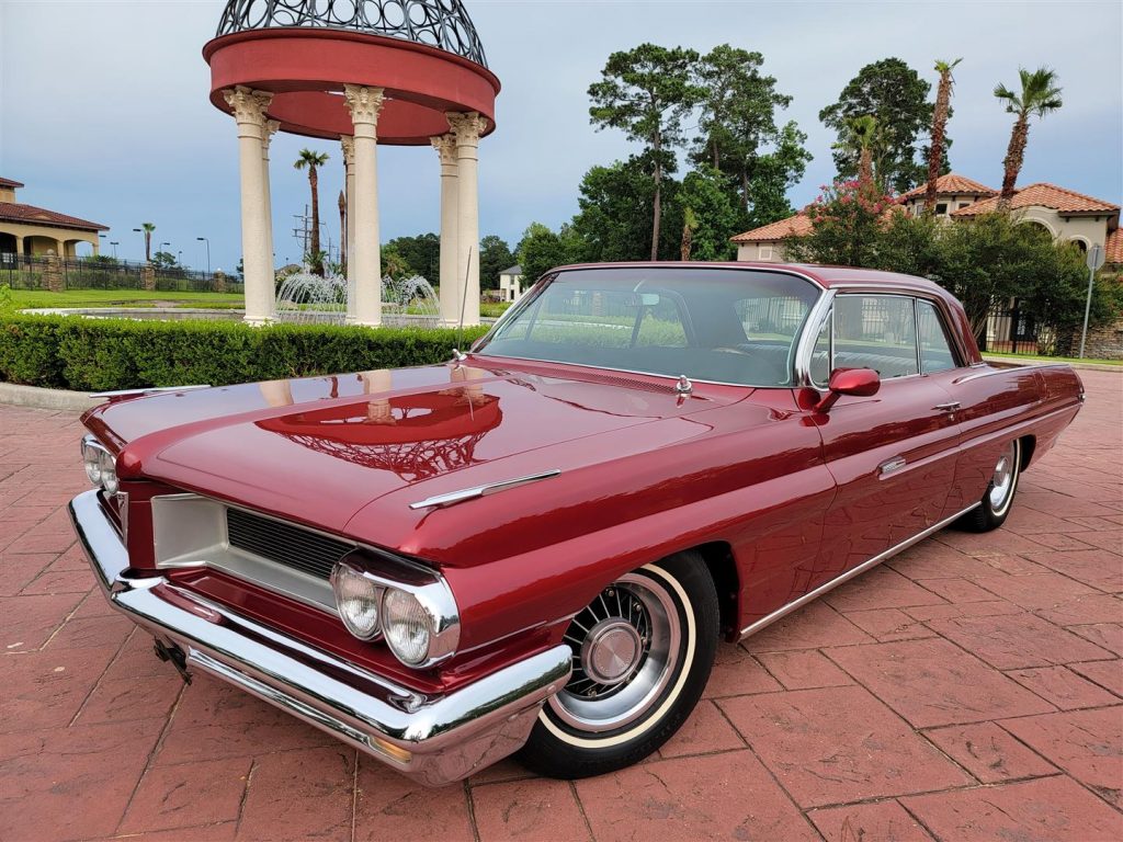 1962 Pontiac Grand Prix – Texas Trucks and Classics