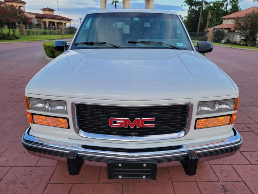 1994 GMC 2500 Suburban – TEXAS TRUCKS & CLASSICS
