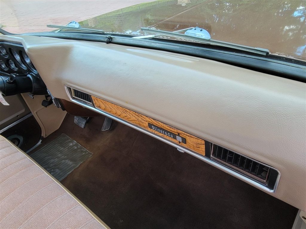 1977 Chevy C10 Silverado – Texas Trucks and Classics