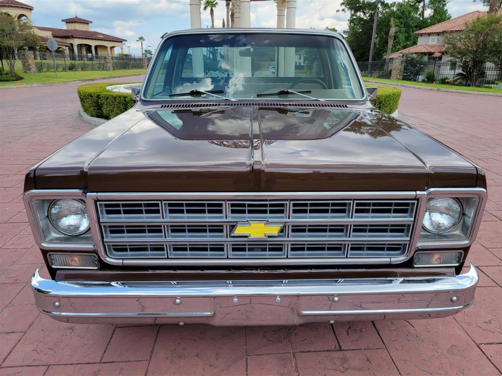 1977 Chevy C10 Silverado – Texas Trucks and Classics