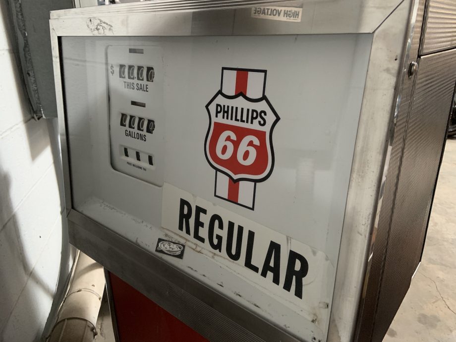 Southwest 300 – Phillips 66 Gas Pump – Texas Trucks and Classics