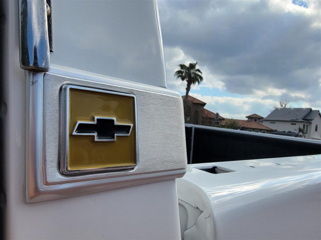 1987 Chevy R10 Silverado – Texas Trucks and Classics