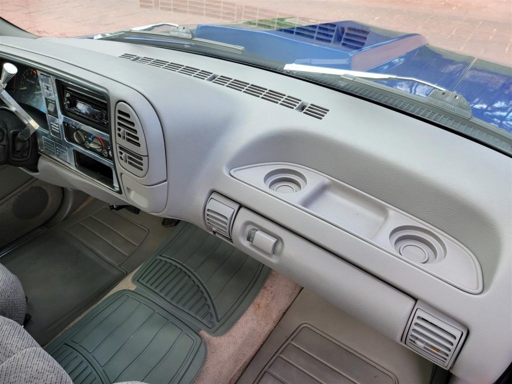 1995 Chevy C1500 Silverado – Texas Trucks and Classics