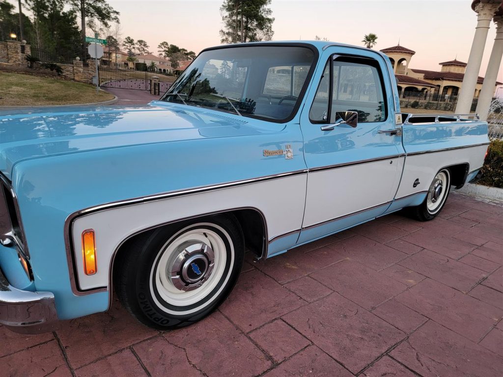 1975 Chevy C10 Silverado – Texas Trucks and Classics