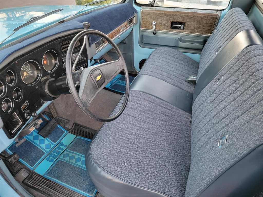 1975 Chevy C10 Silverado – Texas Trucks and Classics