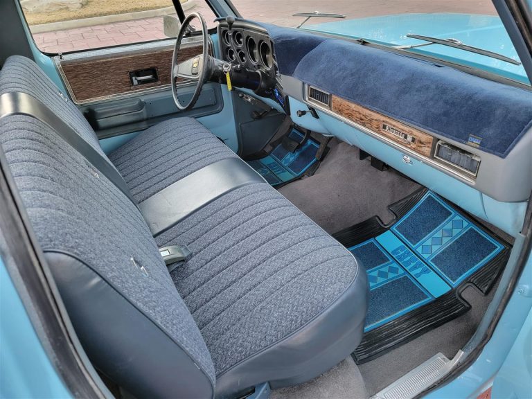 1975 Chevy C10 Silverado – Texas Trucks and Classics