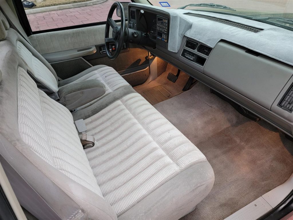 1992 Chevy C1500 Silverado – Texas Trucks and Classics