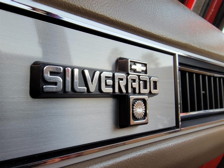1987 Chevy R10 Silverado – Texas Trucks and Classics