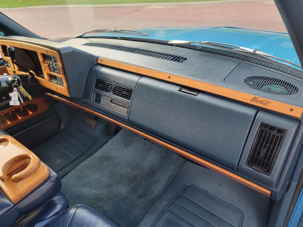 1993 Chevy C1500 Silverado Mark III – Texas Trucks and Classics