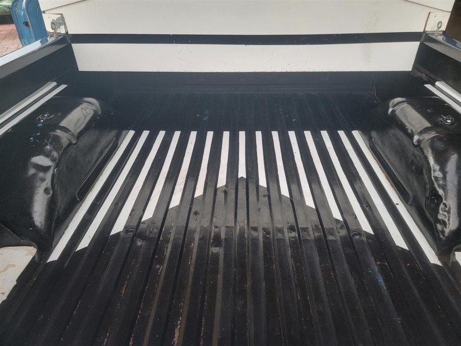 1968 Ford F-100 Styleside SWB (4×4) – Texas Trucks and Classics