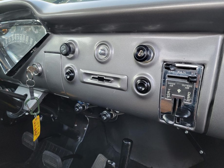 1959 Chevy Apache – Texas Trucks and Classics