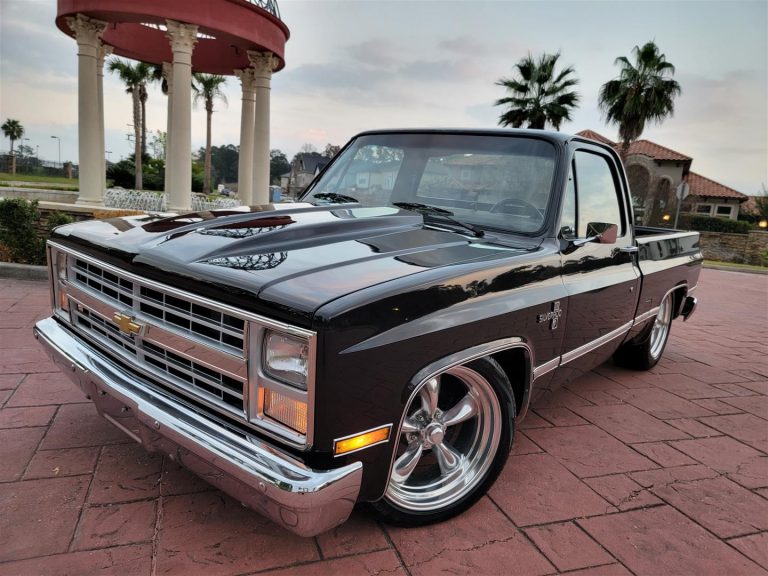 1985 Chevy C10 Silverado – Texas Trucks and Classics