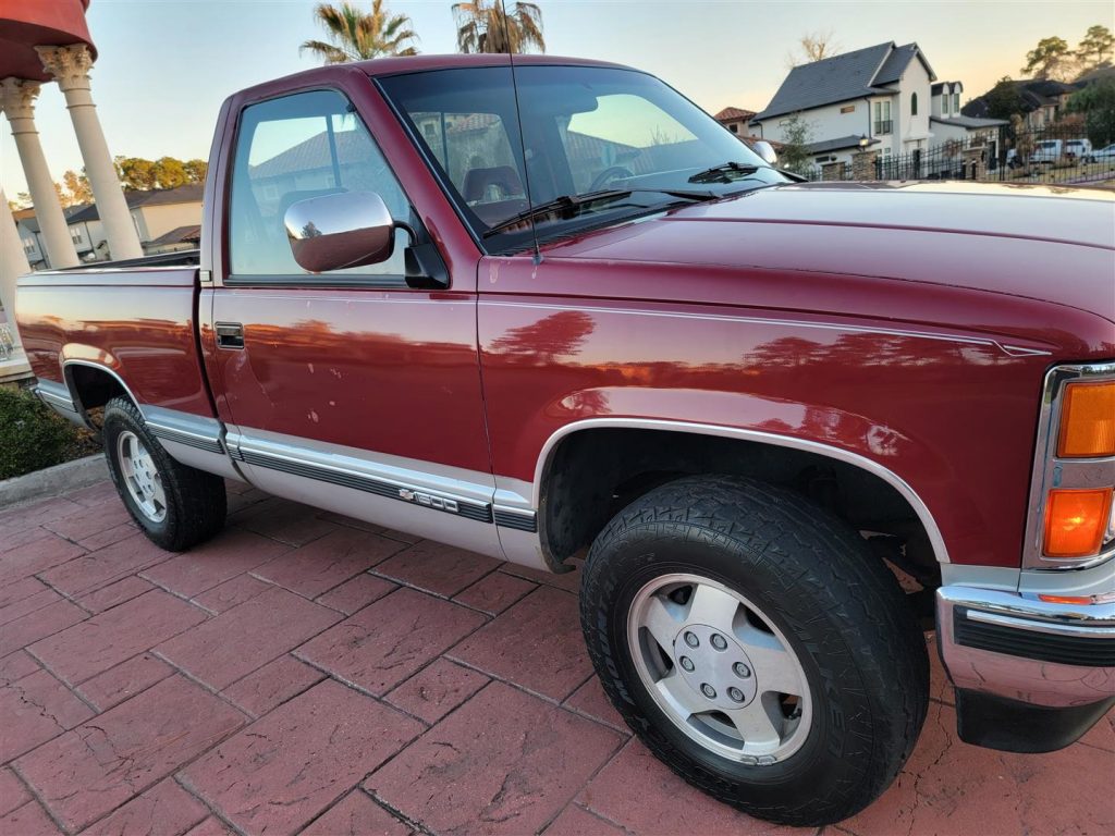 1992 Chevy K1500 Silverado – Texas Trucks and Classics