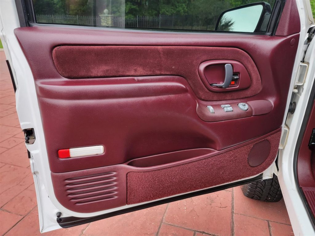 1995 Chevy K1500 Silverado Z71 – Texas Trucks and Classics