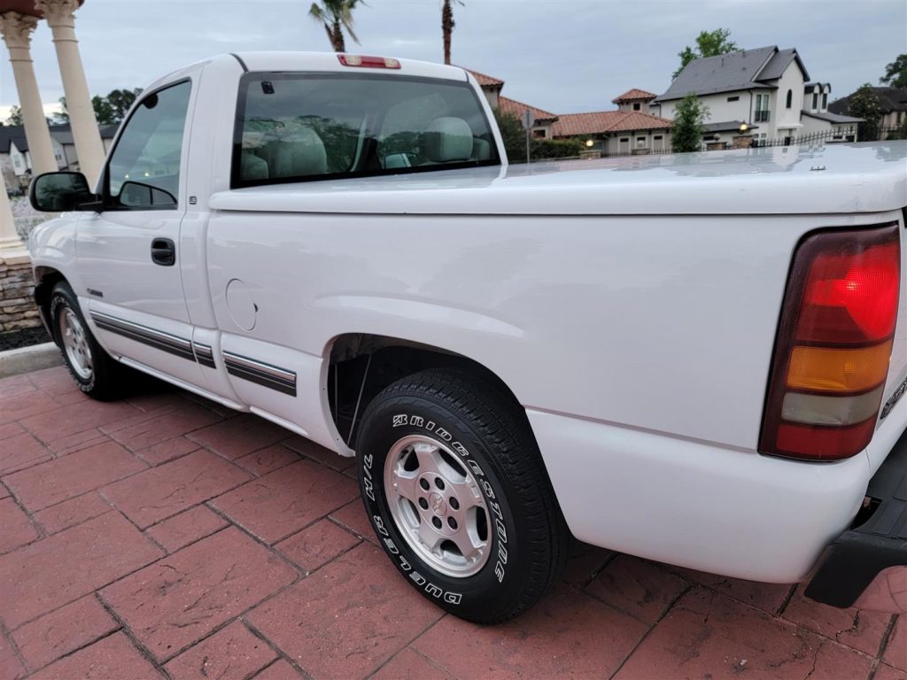 2000 Chevy 1500 Silverado LS – Texas Trucks and Classics