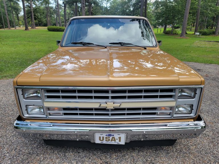 1985 Chevy C10 Silverado – Texas Trucks and Classics