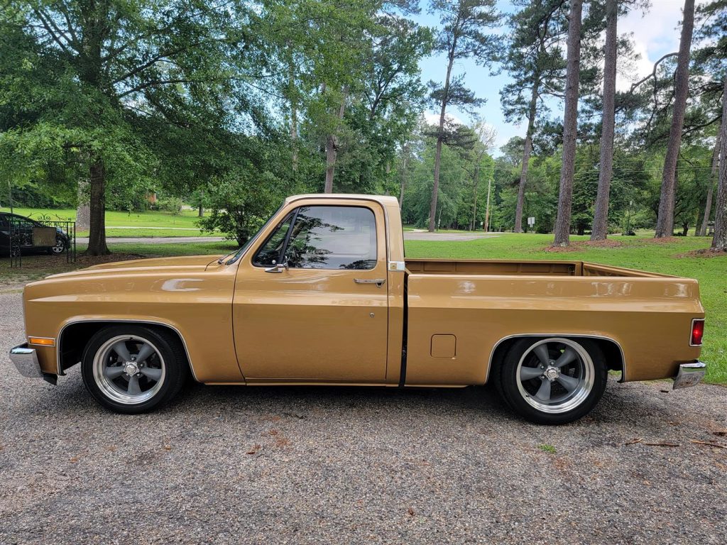 1985 Chevy C10 Silverado – Texas Trucks and Classics