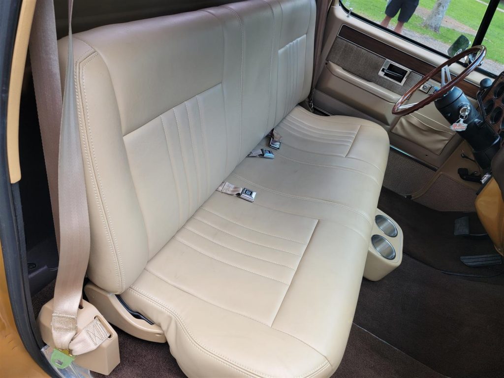 1985 Chevy C10 Silverado – Texas Trucks and Classics