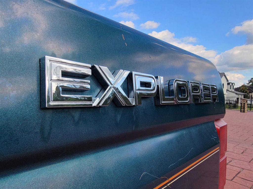 1985 Ford F250XL Explorer – Texas Trucks and Classics