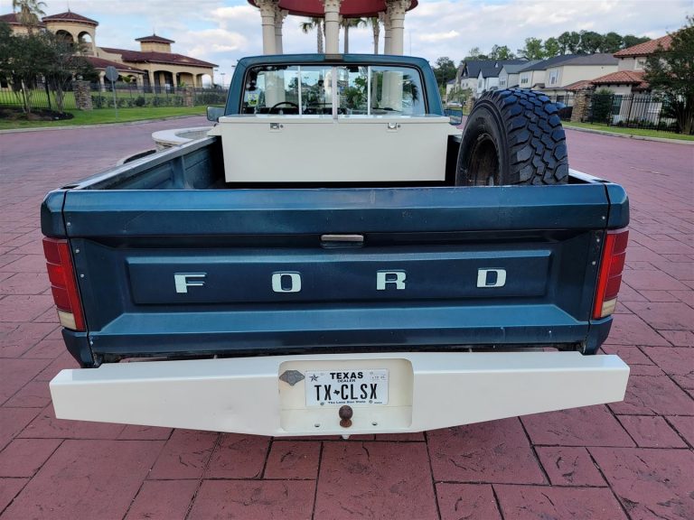 1985 Ford F250XL Explorer – Texas Trucks and Classics
