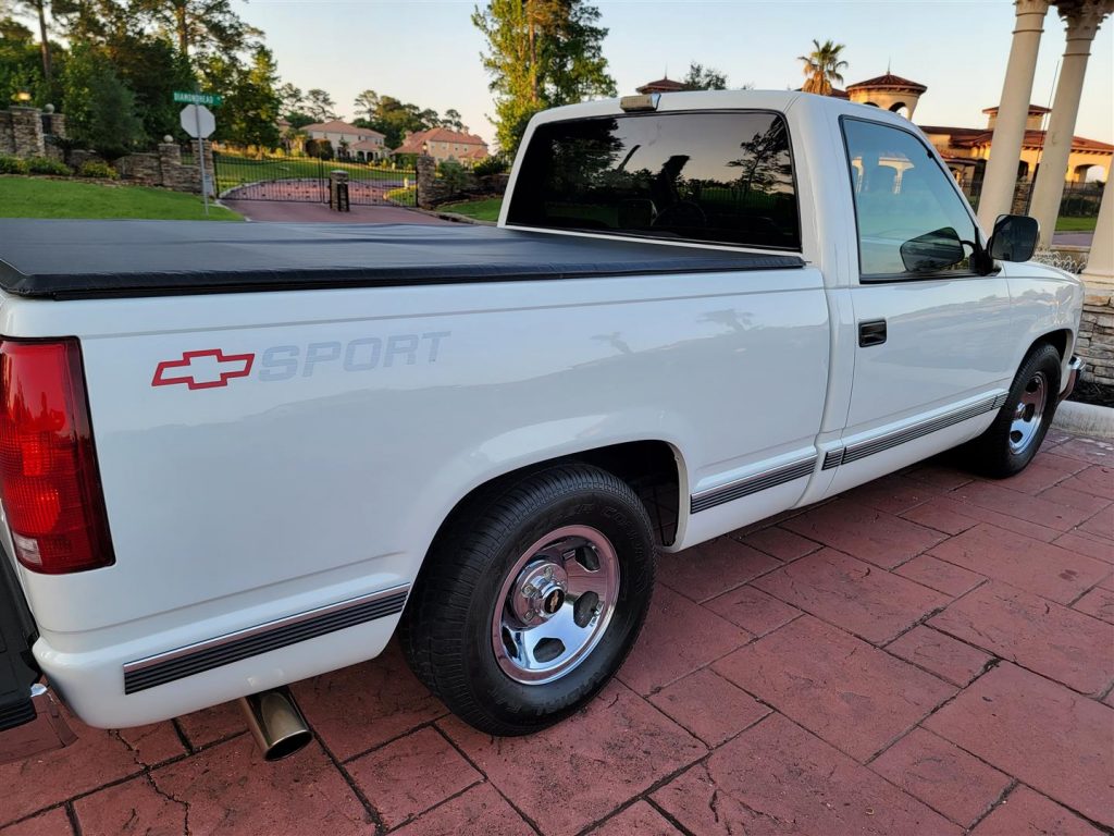 1990 Chevy C1500 Sport – Texas Trucks and Classics