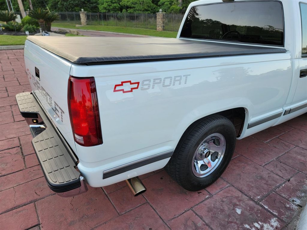 1990 Chevy C1500 Sport – Texas Trucks and Classics