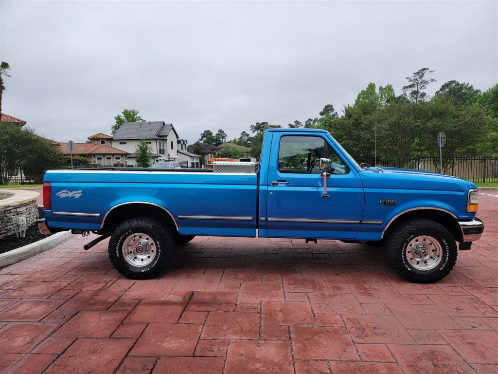 1994 Ford F150 XLT (4×4) – Texas Trucks and Classics