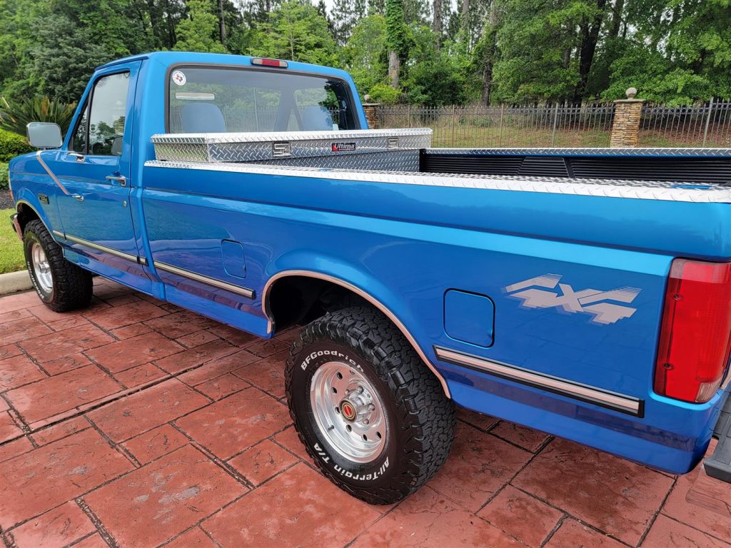 1994 Ford F150 XLT (4×4) – Texas Trucks and Classics