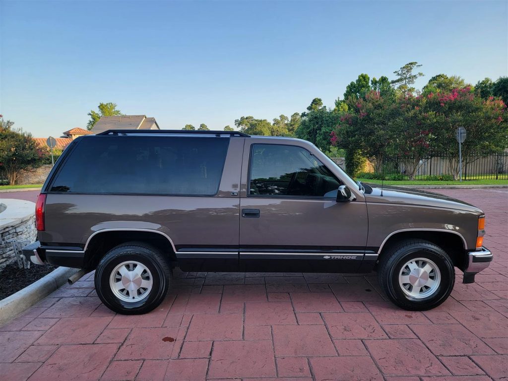 1998 Chevy Tahoe LS (2 Door) – Texas Trucks and Classics