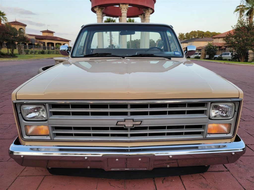 1986 Chevy C10 Custom Deluxe – Texas Trucks and Classics