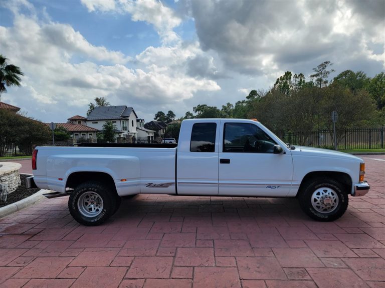 1995 Chevy C3500 Ext Cab DRW (RST Pkg) – Texas Trucks and Classics