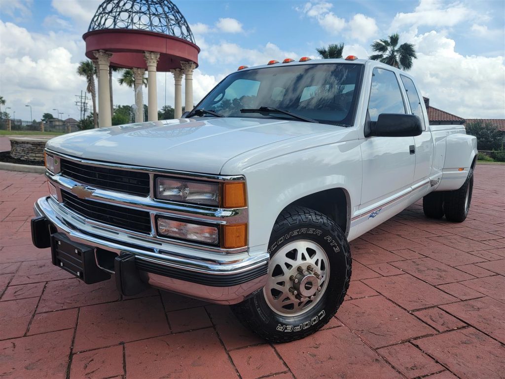 1995 Chevy C3500 Ext Cab DRW (RST Pkg) – Texas Trucks and Classics