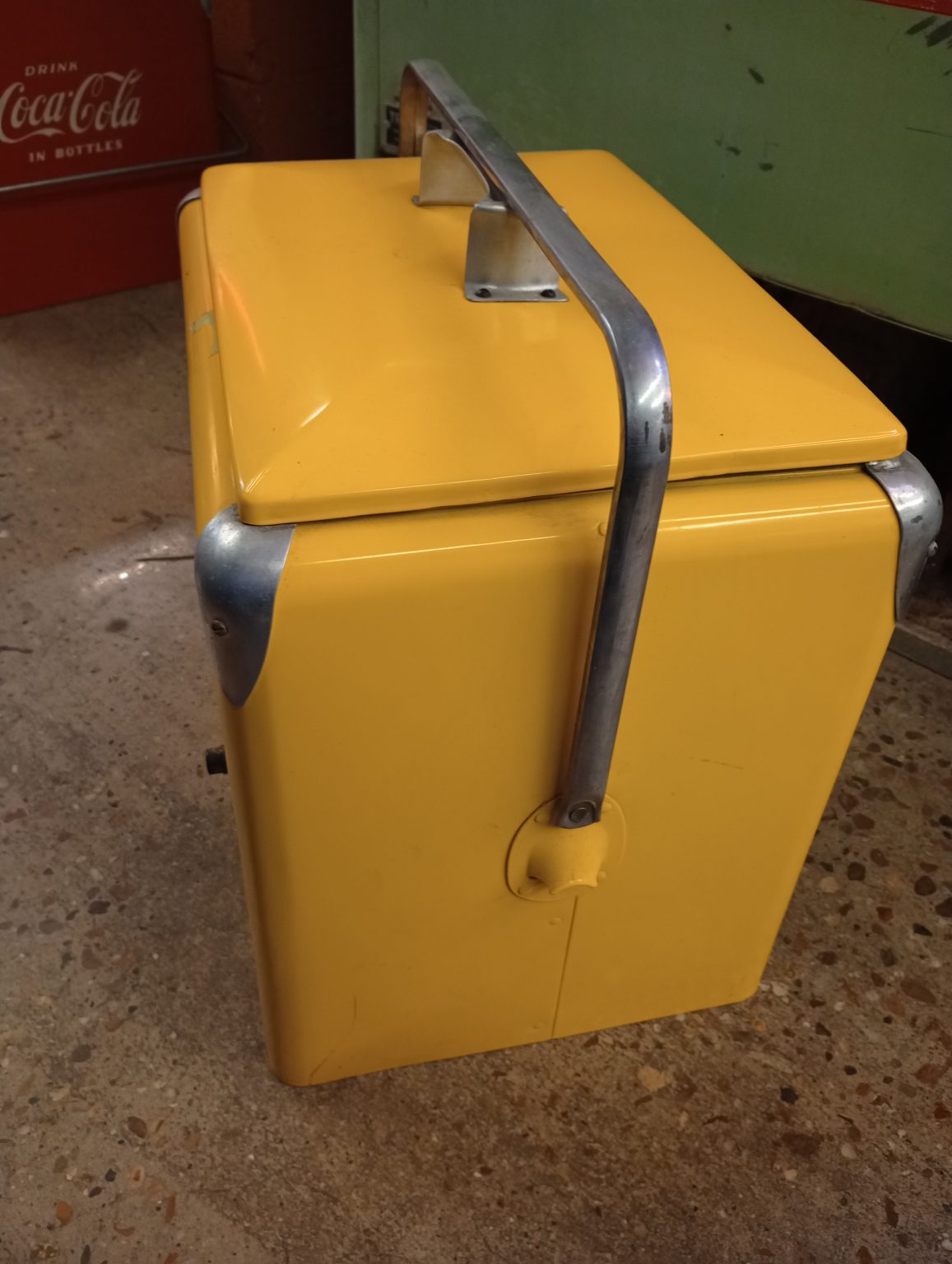 Royal Crown Cooler – Texas Trucks and Classics