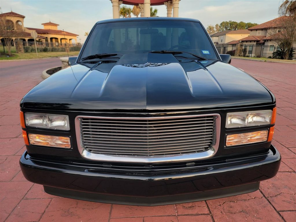 1990 GMC Sierra SLE – Texas Trucks and Classics