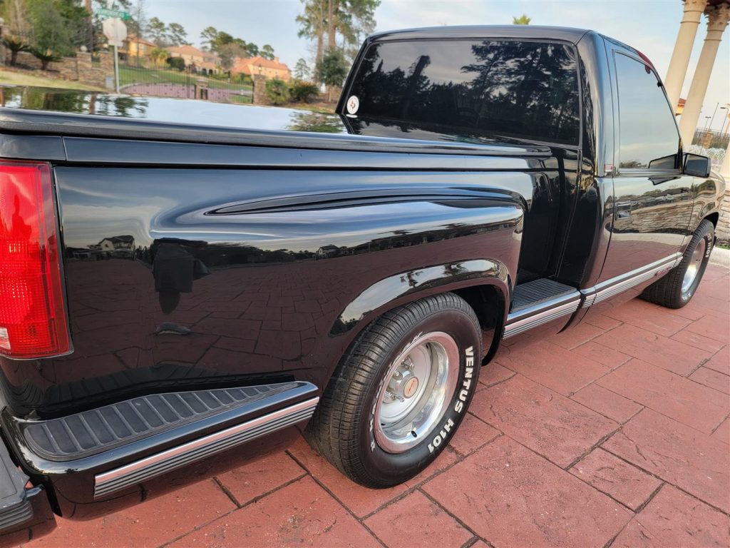 1990 GMC Sierra SLE – Texas Trucks and Classics
