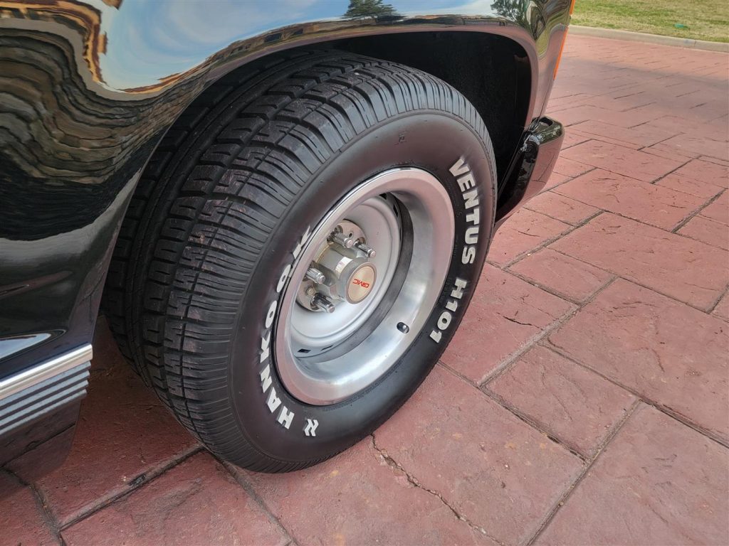 1990 GMC Sierra SLE – Texas Trucks and Classics