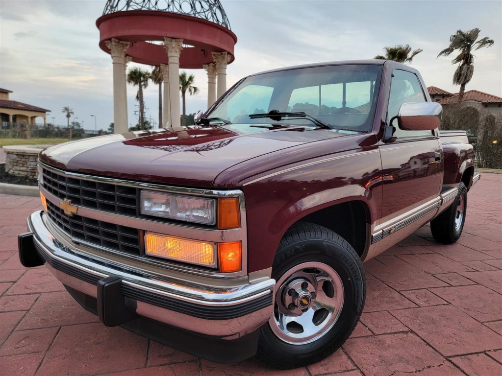 1993 Chevy Silverado Sport – Texas Trucks and Classics