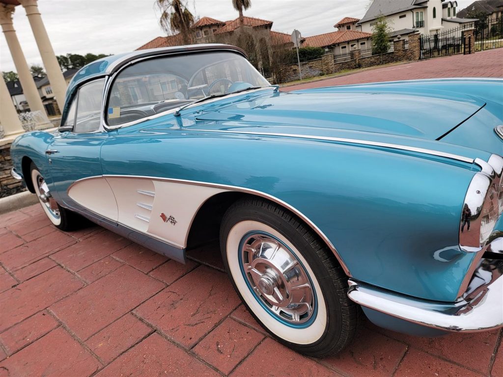 1959 Chevy Corvette Roadster – Texas Trucks and Classics