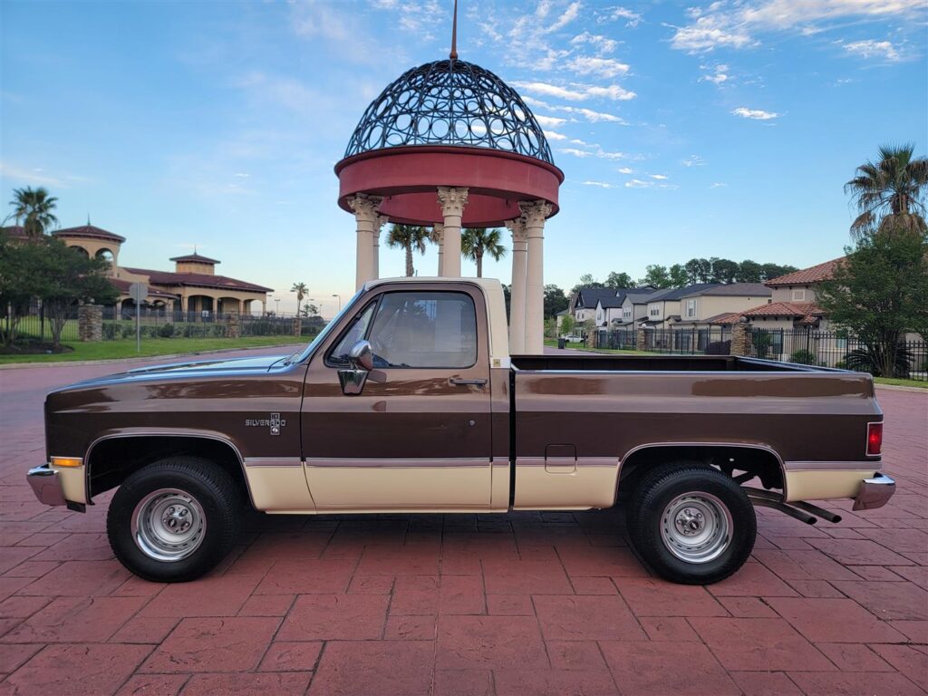 1981 Chevy C10 Silverado – Texas Trucks and Classics
