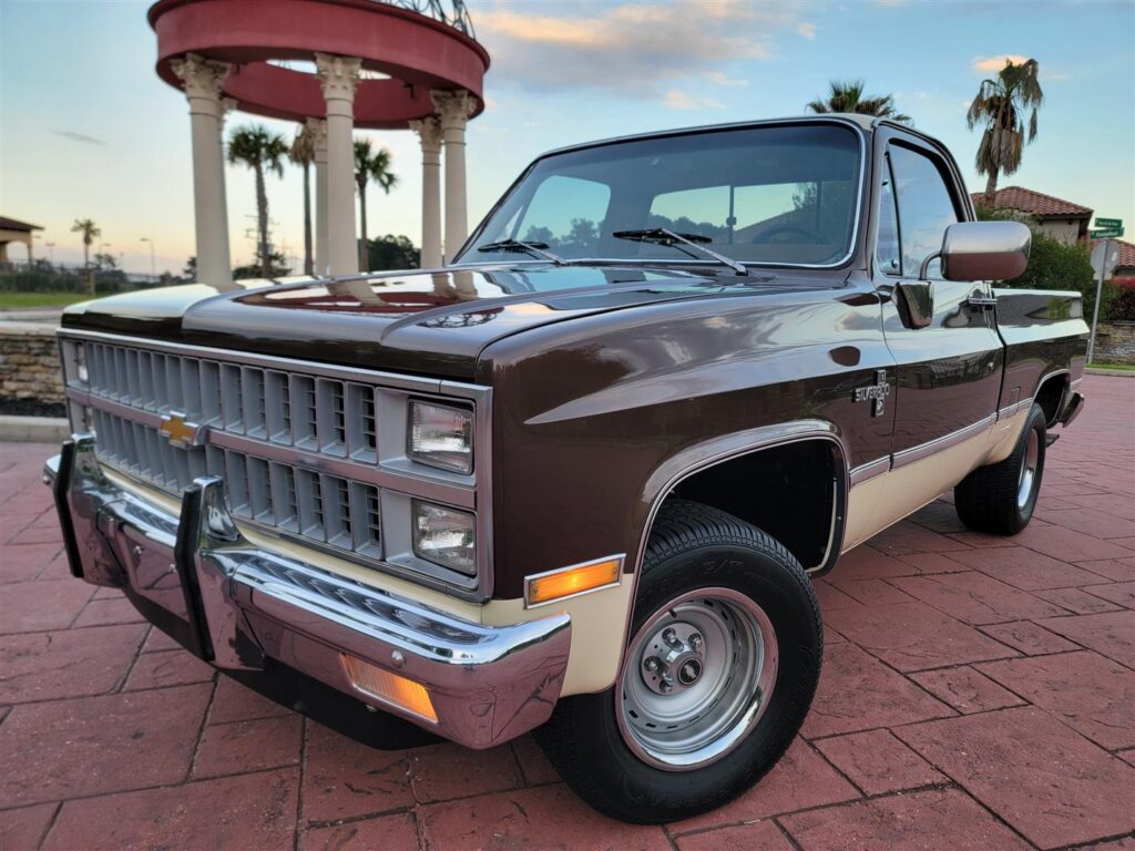1981 Chevy C10 Silverado – Texas Trucks and Classics