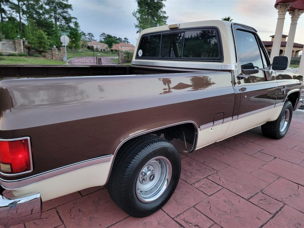 1981 Chevy C10 Silverado – Texas Trucks and Classics
