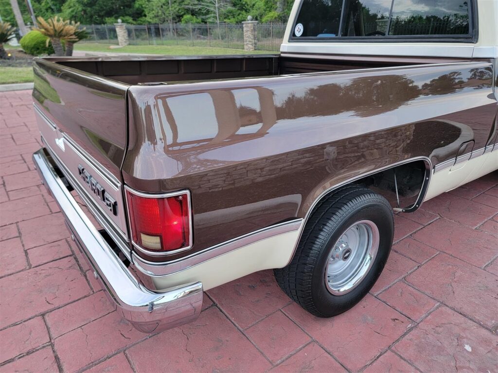 1981 Chevy C10 Silverado – Texas Trucks and Classics